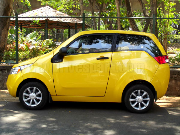 Mahindra Reva E2O • Road Test Review | टेस्‍ट ड्राइव रिव्‍यू • महिन् ...