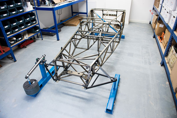Chassis And Its Types: चेचिस आखिर क्या होती है और यह कितने प्रकार की ...