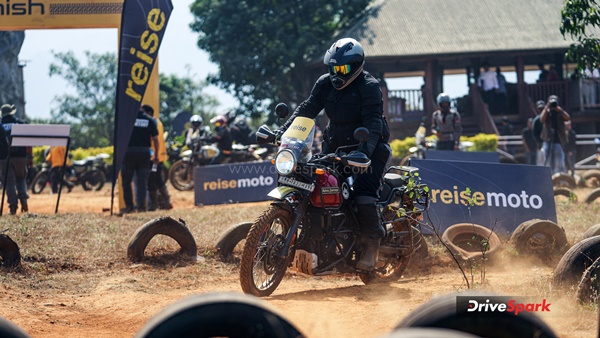 Reise Moto TrailR Tyre Review | रोड में जबरदस्त पकड़, क्वॉलिटी नहीं ...