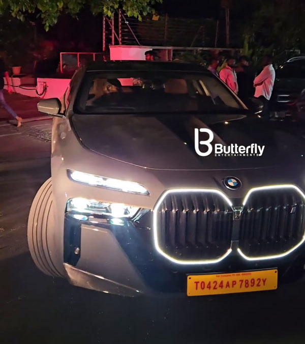 Pushpa Actor Allu Arjun New Car BMW 7 Series : साउथ सिनेमा के सुपरस्टार ...
