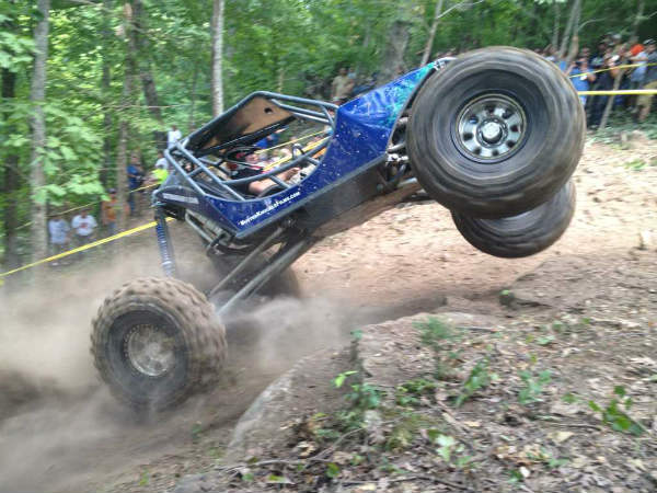 Rock Bouncing | Off Road Motorsport - DriveSpark