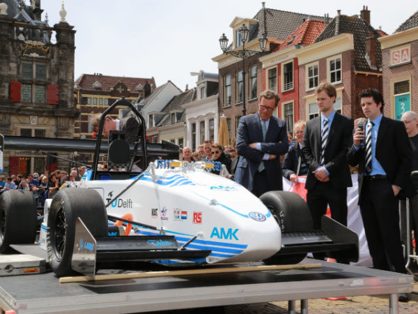 DUT13 Electric Car By Delft University Students Breaks 0-60mph Record ...