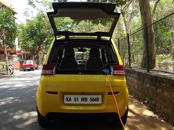 Mahindra Reva e2o Launched In Bhutan - DriveSpark News