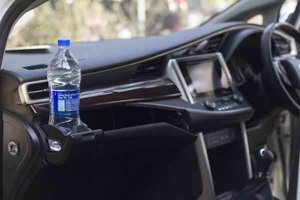 Toyota Innova Crysta Automatic Test Drive Review - DriveSpark Reviews