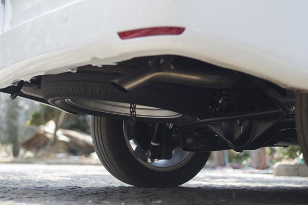 Toyota Innova Crysta Automatic Test Drive Review - DriveSpark Reviews