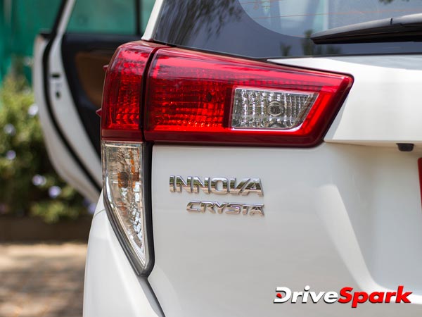 New Toyota Innova Crysta: Features In Detail - DriveSpark News