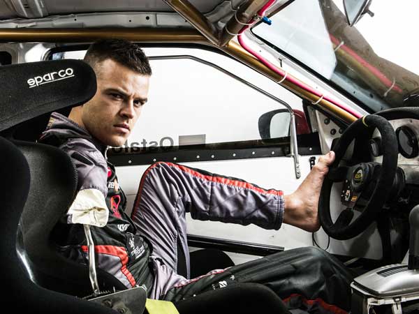 World’s First Armless Racing Driver - DriveSpark