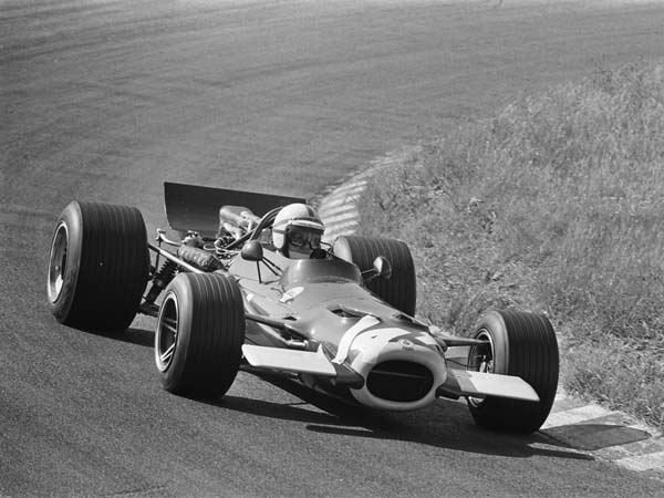 John Surtees Has Died - DriveSpark News