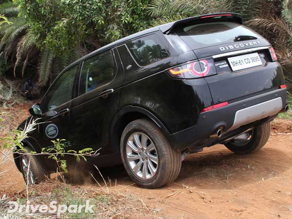 Land Rover Discovery Sport Off-Road Capabilities Explored - DriveSpark ...
