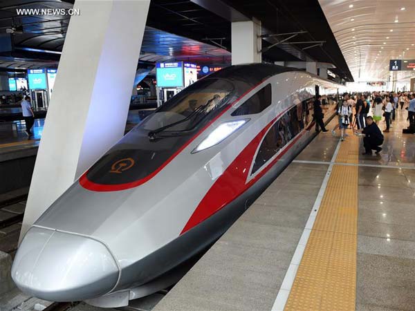 China Debuts Its Fastest Bullet Train ‘Fuxing’ - DriveSpark