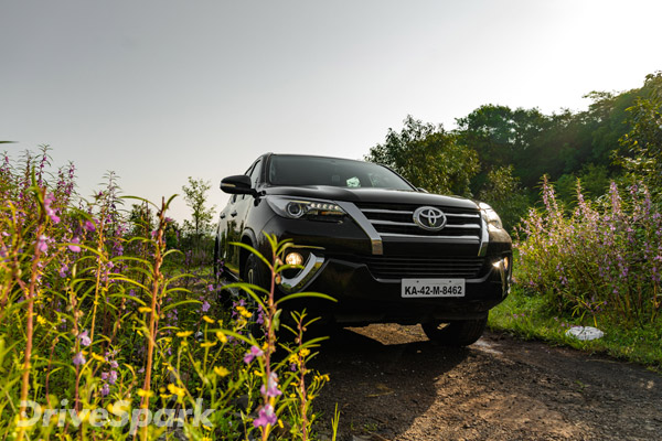 Review: Toyota Fortuner First Drive - DriveSpark Reviews