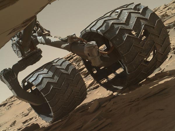 NASA's Superelastic Tyre Uses Chainmail Technology To Help Future Mars ...