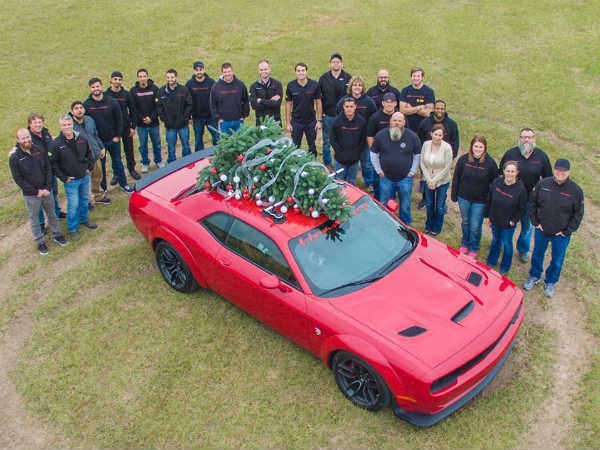 Video: World's Fastest Christmas Tree Run (278km/h) By John Hennessey ...
