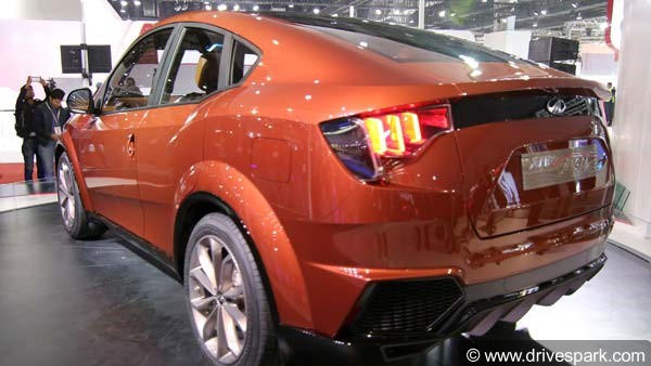 Mahindra Stinger Convertible SUV Teased — To Unveil At Auto Expo 2018 ...