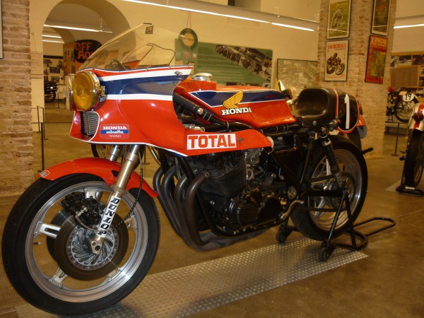 Engine Terms Explained — What Is CC? Why Is Engine Capacity Measured In ...