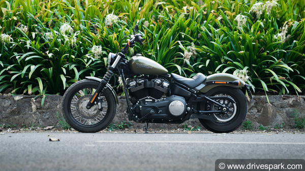 2018 Harley Davidson Street Bob Review - A Badass Power-Packed Solo ...