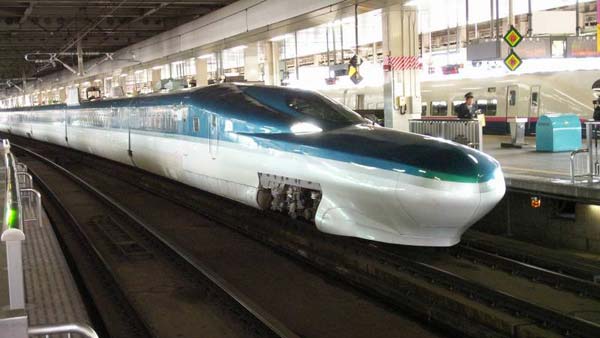 10 Most Amazing Trains In The World - DriveSpark