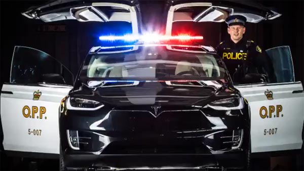Swiss Police Gets Tesla Model X SUV; Replaces Old Diesel Police Cars ...