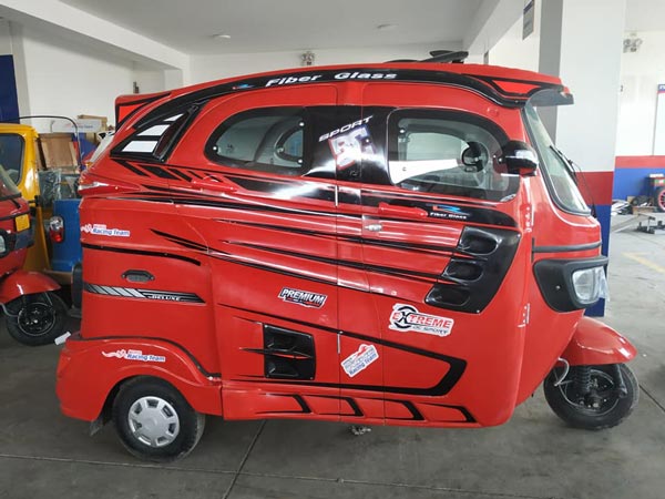 TVS King Auto Rickshaw Modified With Sunroof Four Doors And Six ...
