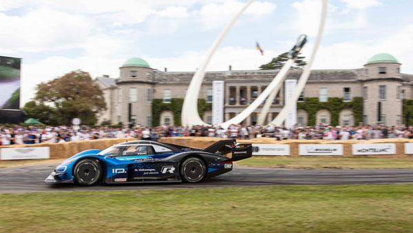 Volkswagen I.D. R And Romain Dumas Break 20 Year Old Record At Goodwood ...