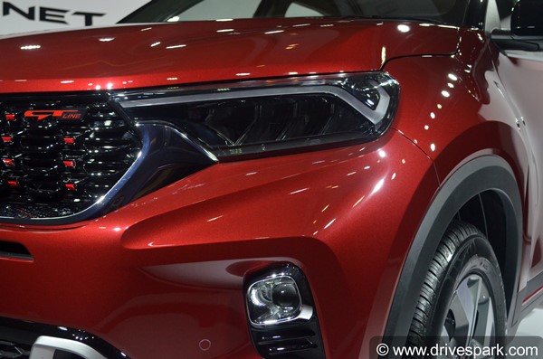 Kia Sonet Review (First Look): Design, Interiors, Specs, Features ...