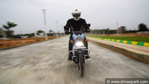 TVS XL100 Comfort BS6 Review: Ride & Handling, Specs, Features, Mileage ...