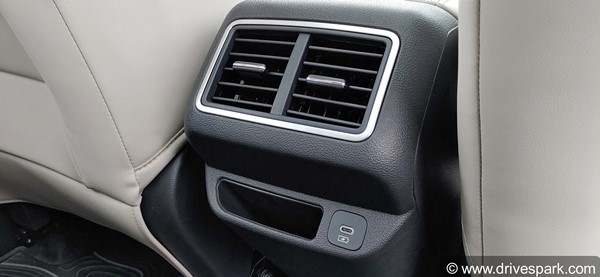 Mahindra XUV700 Review: Design, Specs, Performance, Interiors, Features ...