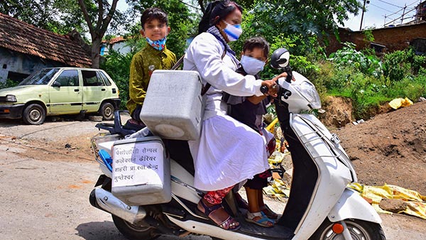 New Safety Rules For Children On Two-Wheelers In India: Helmet, Safety ...