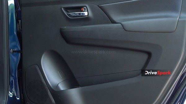 2022 Maruti Suzuki XL6 Review: Design, Specs, Performance, Interiors ...