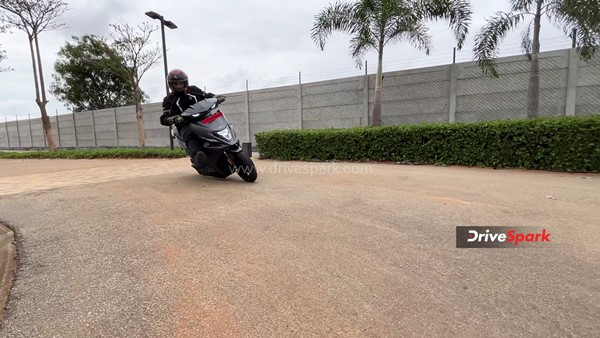 Simple One Electric Scooter Review: Design, Specs, Performance ...