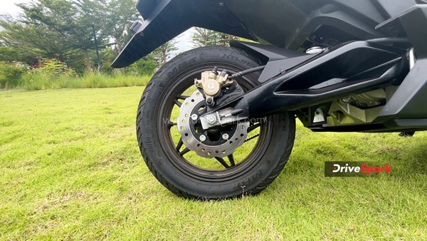 Simple One Electric Scooter Review: Design, Specs, Performance ...