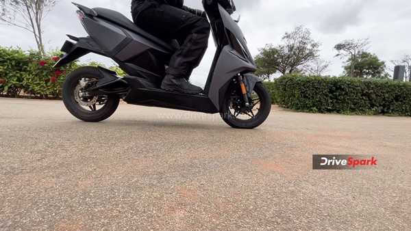 Simple One Electric Scooter Review: Design, Specs, Performance ...