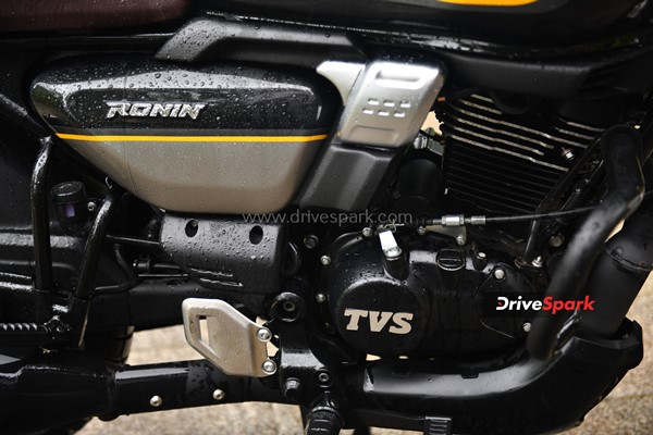 TVS Ronin Review: Design, Specs, Performance, Features, Handling, Ride ...