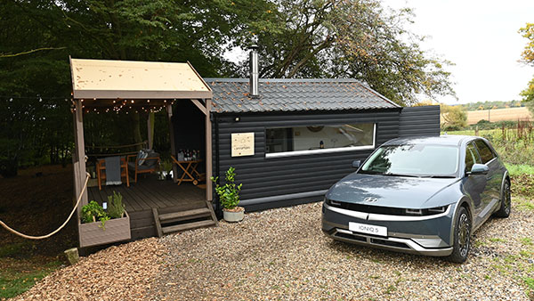 Hotel Hyundai Powered By Ioniq 5 EV Is The World's First Car-Powered ...