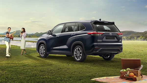 Toyota Innova Hycross Variant-Wise Feature List Revealed - G, GX, VX ...