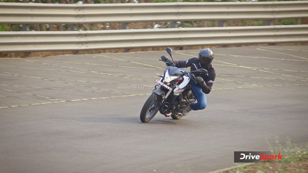 2023 Bajaj Pulsar NS 160 & NS 200 First Ride Review - Riding ...