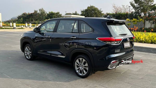 Toyota Innova Hycross VX(O) Launched At Rs 26.73 Lakh – Other Variants ...