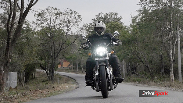 Royal Enfield Super Meteor 650 Review - Specs| Features| Images| Riding ...