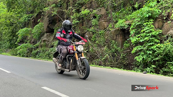 Triumph Speed 400 Review: Riding Impressions| Handling| Mileage| Specs ...