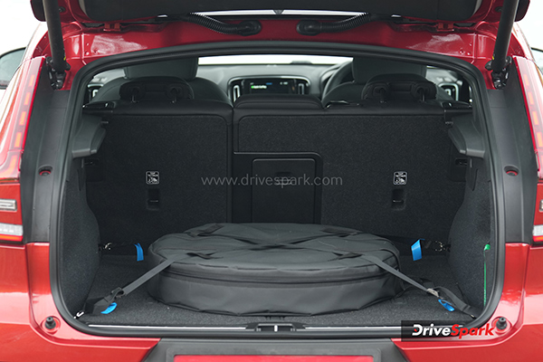 Volvo C40 Recharge Review: Driving Impressions| Specs| Features| Images ...