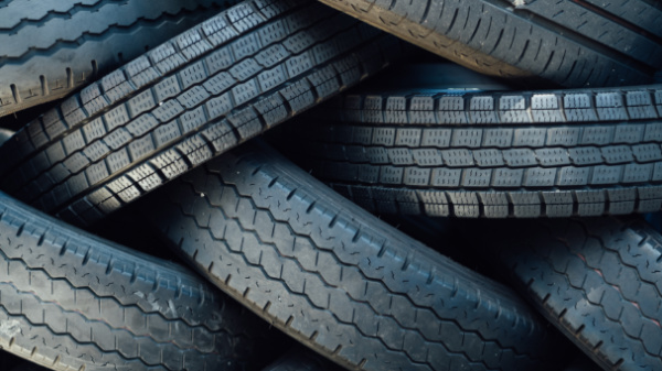 Tyre Retreading: Pros, Cons & Implications - DriveSpark
