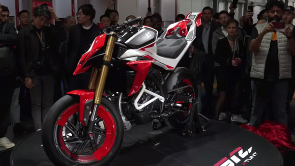 Hero 2.5R Xtunt Concept Revealed At EICMA 2023 - Specs| Features| Images - DriveSpark News