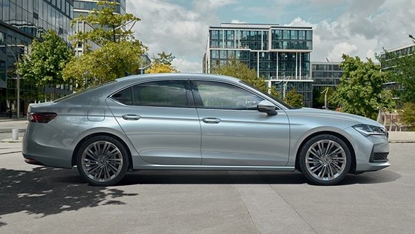 Top Things About The New Fourth-Gen Skoda Superb: Design, Features ...