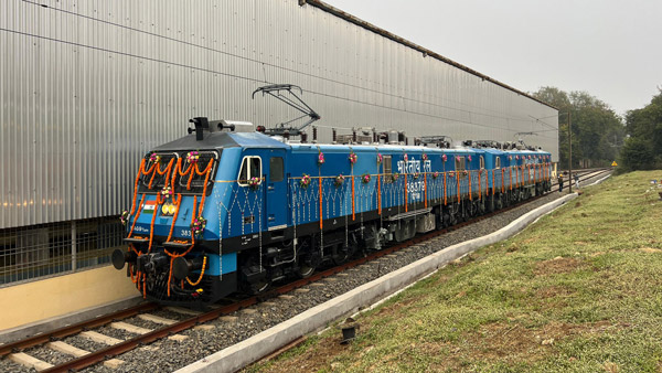 Indian Railways Chittaranjan Locomotive Works Flags Off Record 500th ...