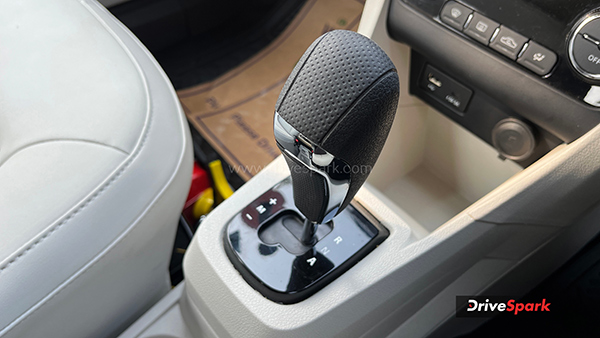 Tata Tigor iCNG AMT Review: Design, Specs, Features, More - DriveSpark ...