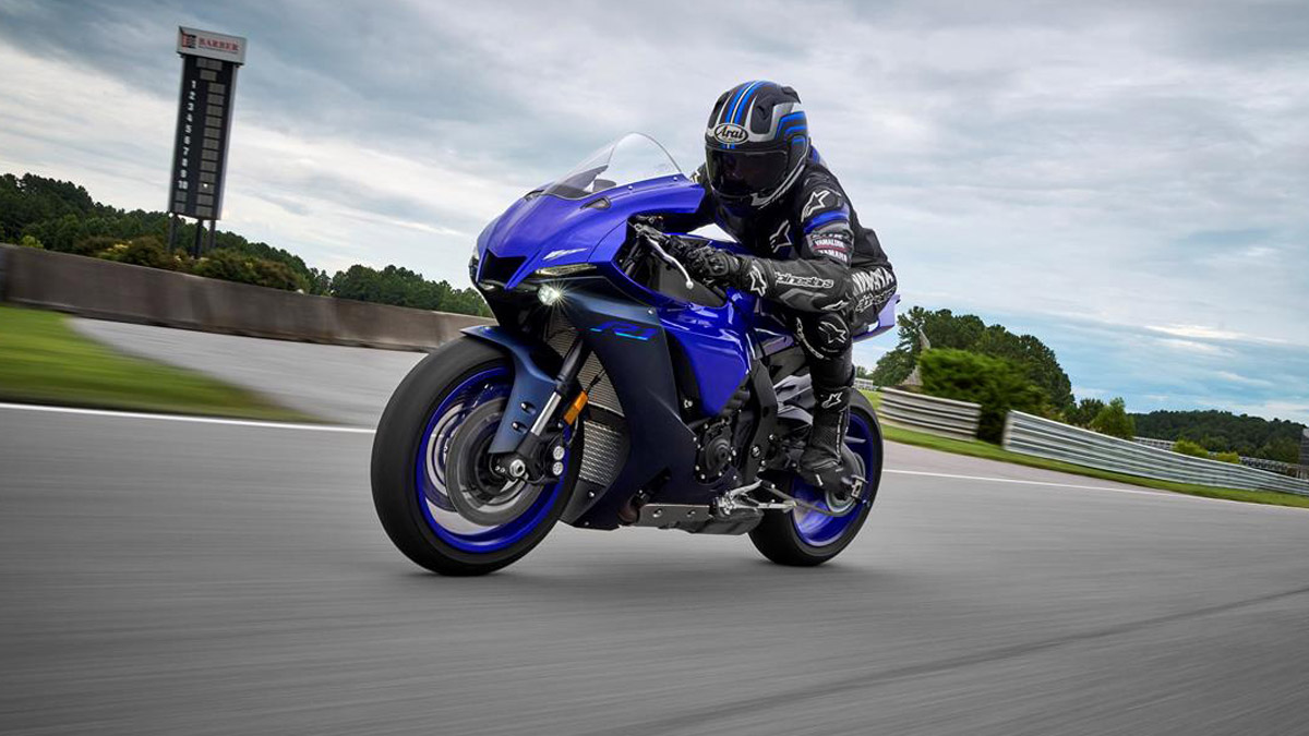 Yamaha R1 to be Discontinued From 2025 Due to Emission Standards ...