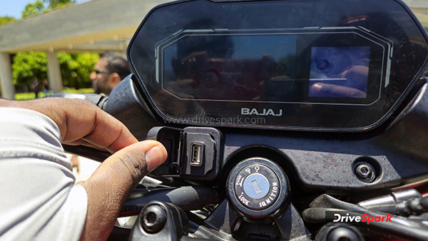 Bajaj Pulsar NS400Z Review (First Ride) - Riding Impressions| Specs ...