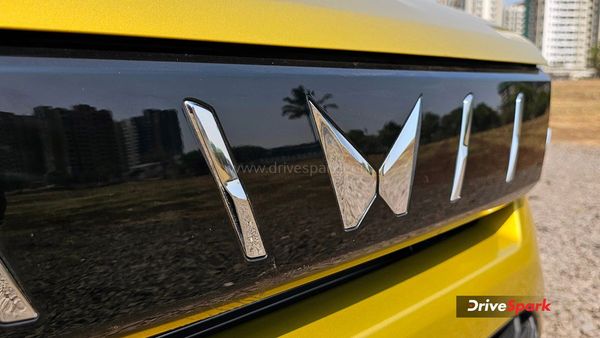 Mahindra Adopts ABB's PixelPaint For EV Paint Jobs - DriveSpark News