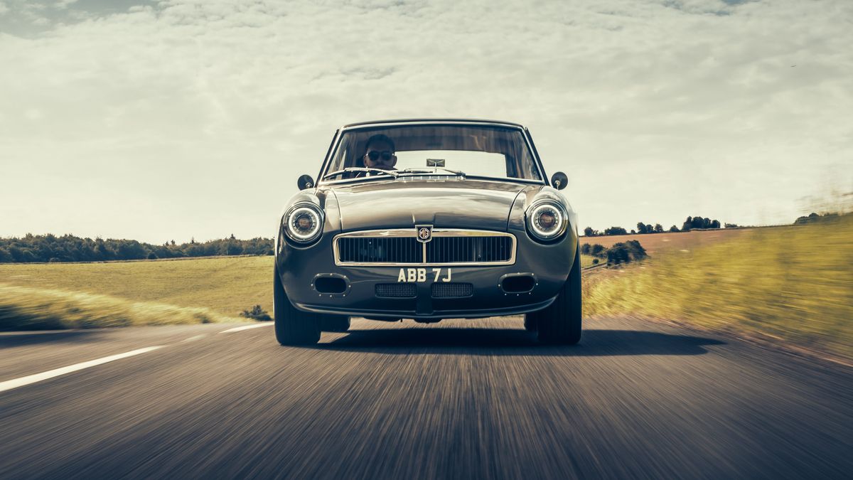 Frontline LE60 MGB Restomod Makes USA Debut At Monterey Car Week ...