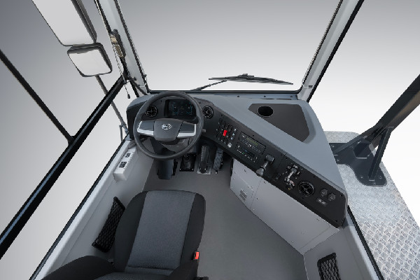 BYD Launches EYT 2.0 Electric Yard Tractor In Europe, Revolutionising ...